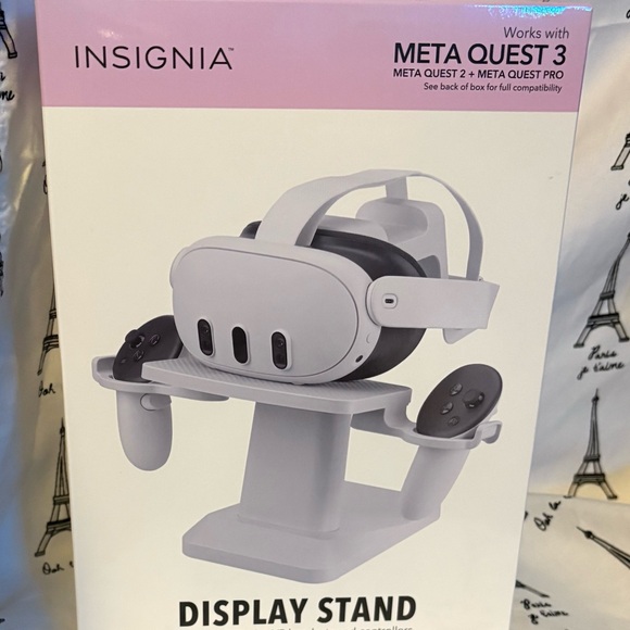 Insignia | VR, AR & Accessories | Insignia Display Stand For Meta Quest ...